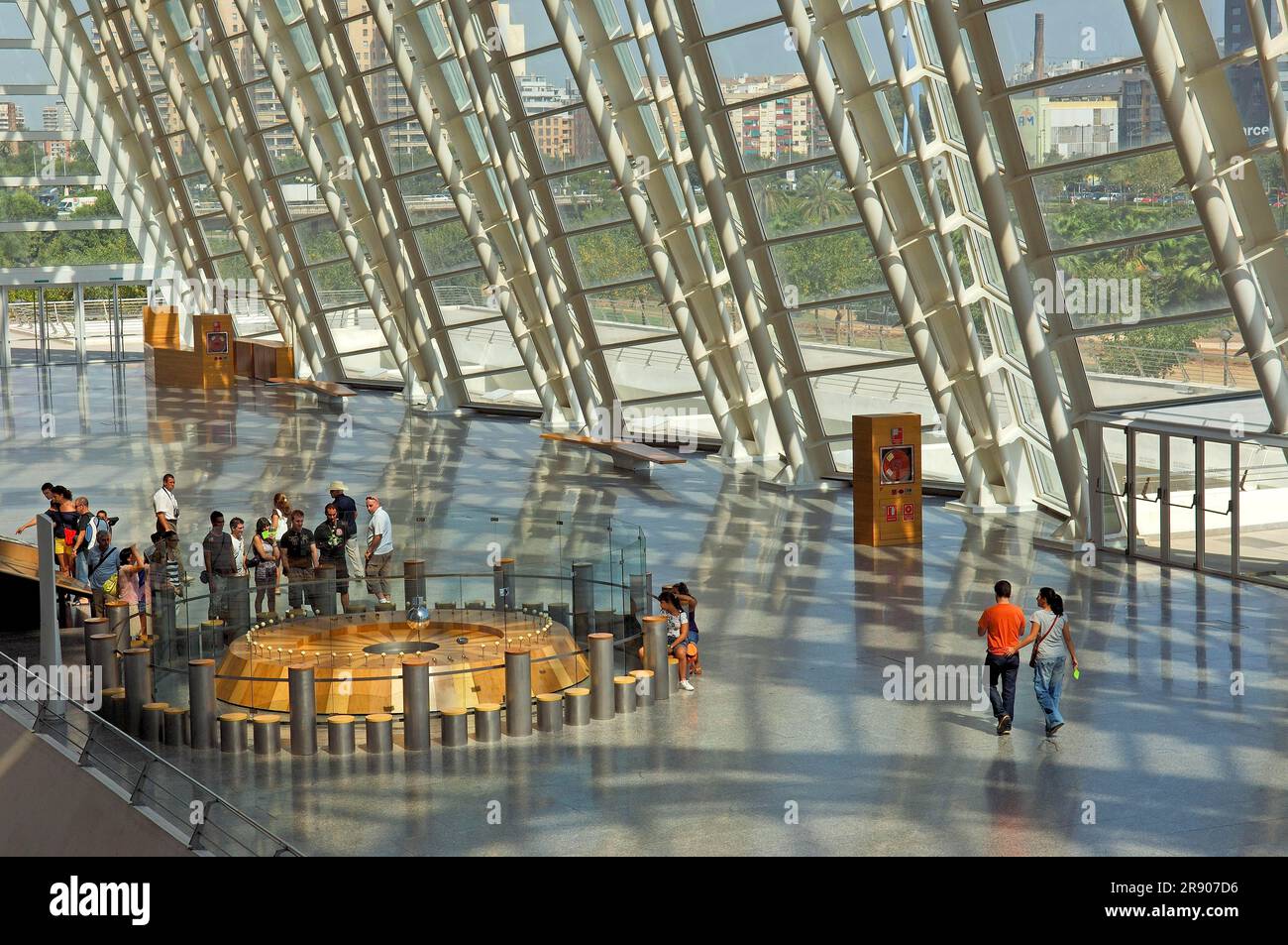 Foucault's Pendulum, Science Museum Museu de les Ciencies Principe ...