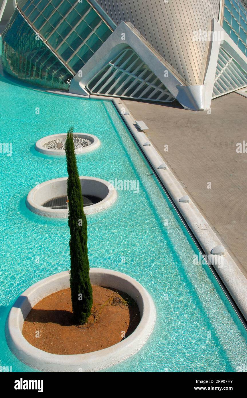 L'Hemisferic, called 'the eye', architect Santiago Calatrava, IMAX ...