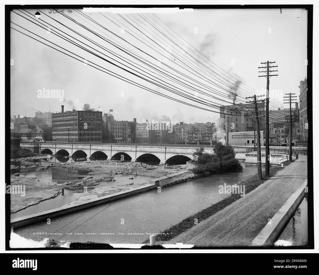 Rochester new york bridge Black and White Stock Photos & Images - Alamy