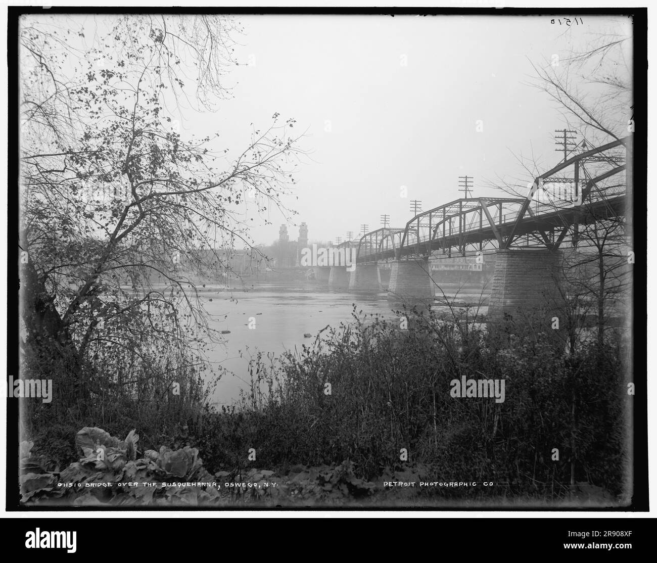 Railroad bridge 1898 hi-res stock photography and images - Alamy