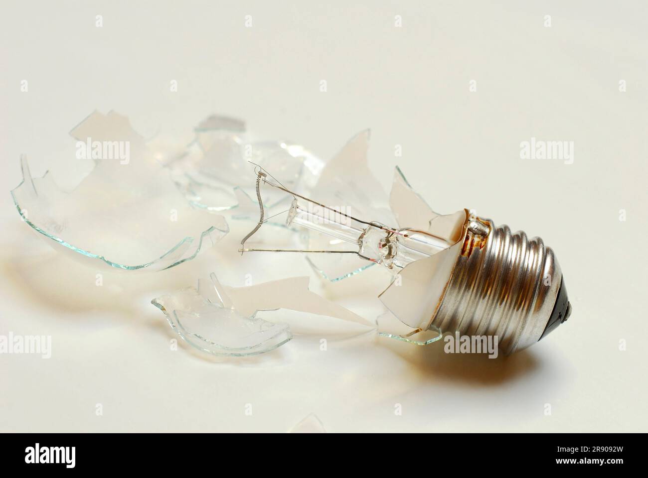 Broken bulb, cut-out, object, light bulb, bulb, broken Stock Photo - Alamy