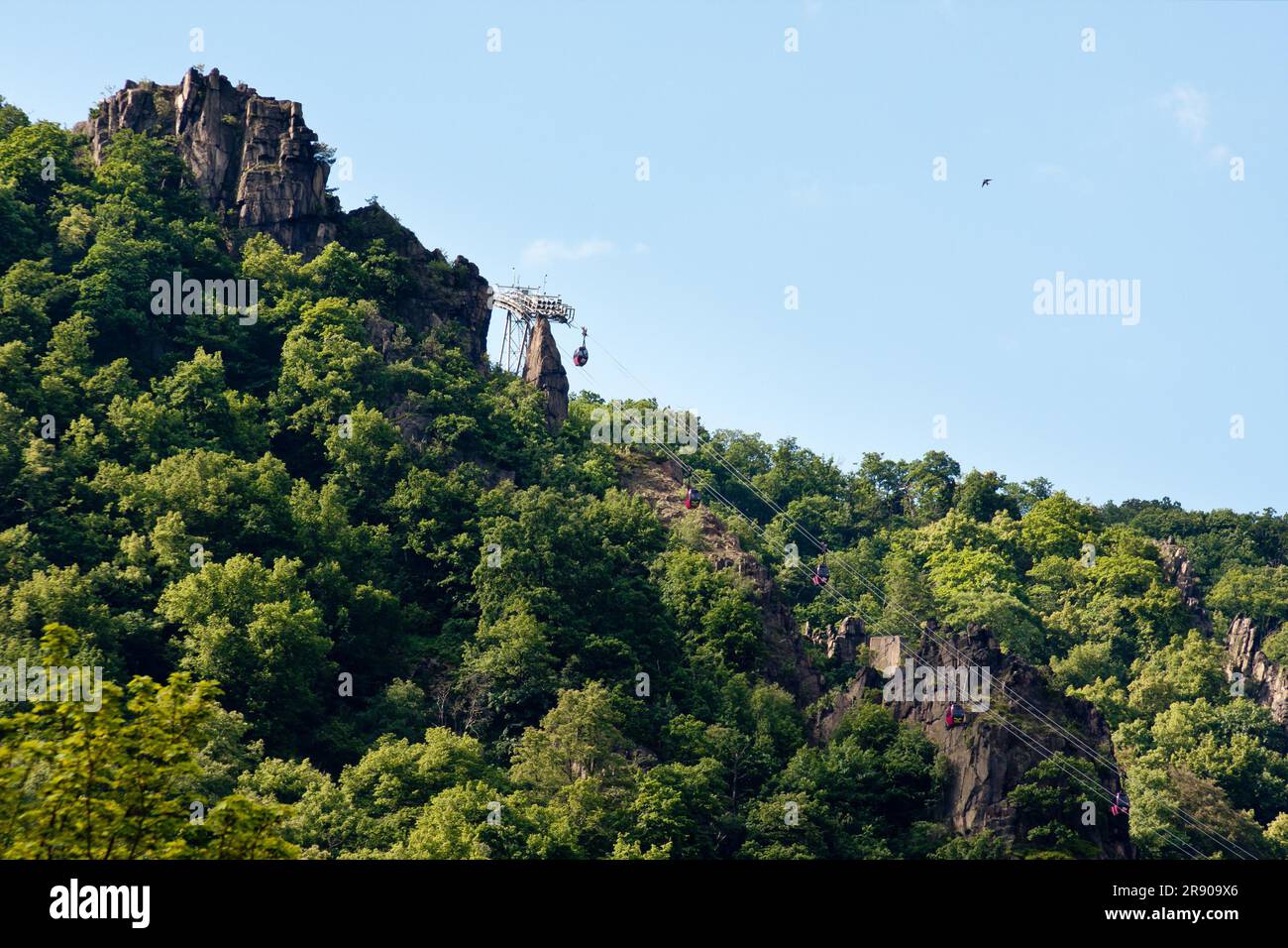 Old ropeway system hi-res stock photography and images - Alamy