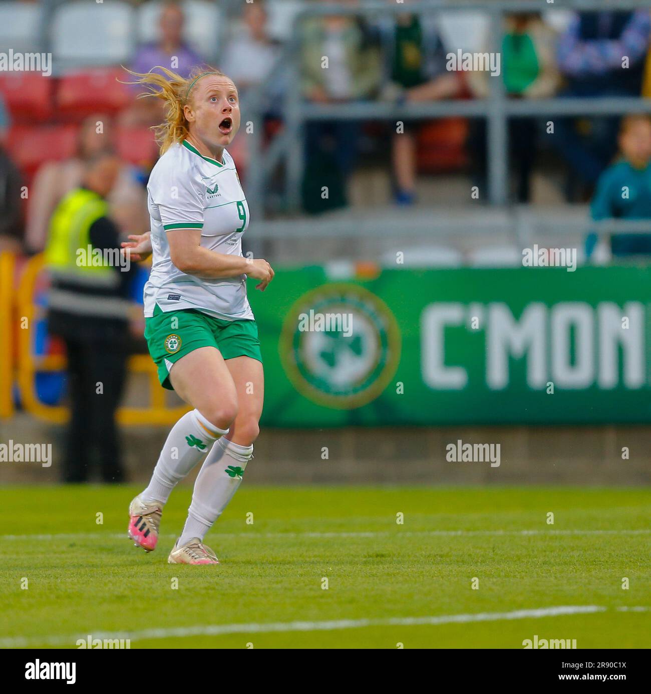 Amber barrett hi-res stock photography and images - Alamy