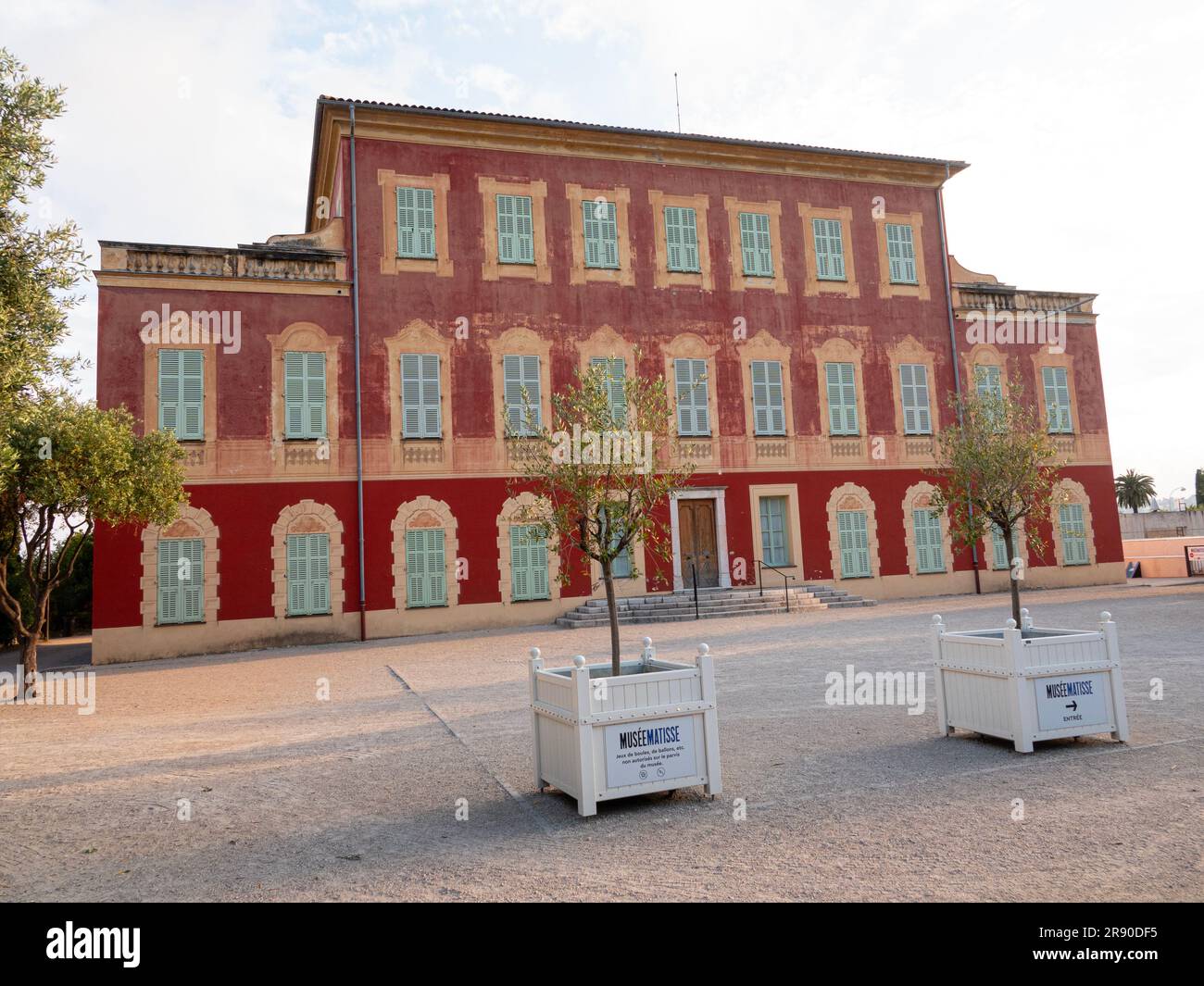 Matisse museum (Musee Matisse de Nice) located in Jardin des Arènes de ...