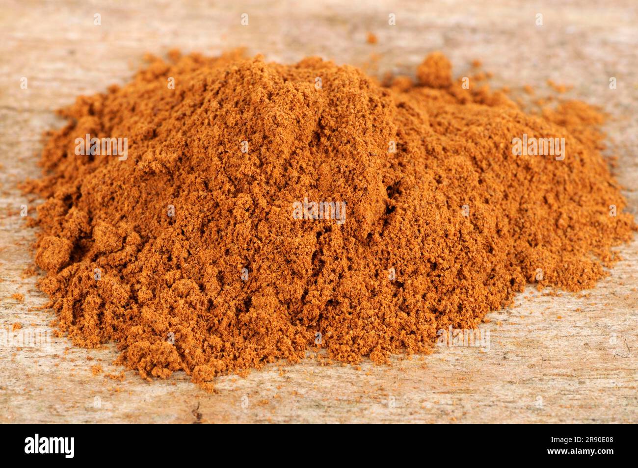 Cinnamon powder (Cinnamomum), cinnamon Stock Photo - Alamy