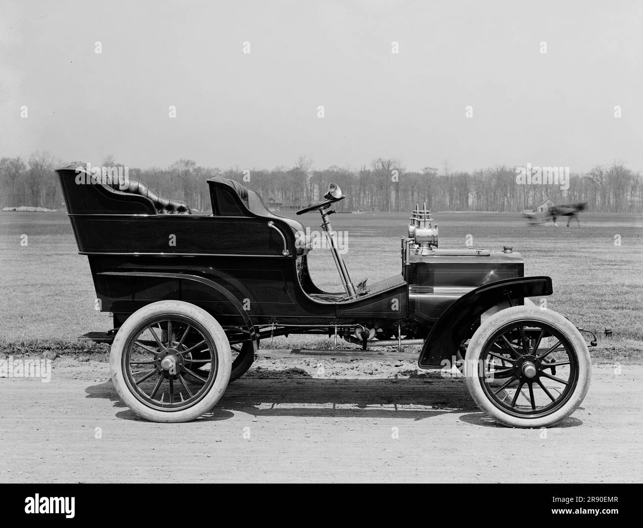 Motor manufacturing company car Black and White Stock Photos & Images ...