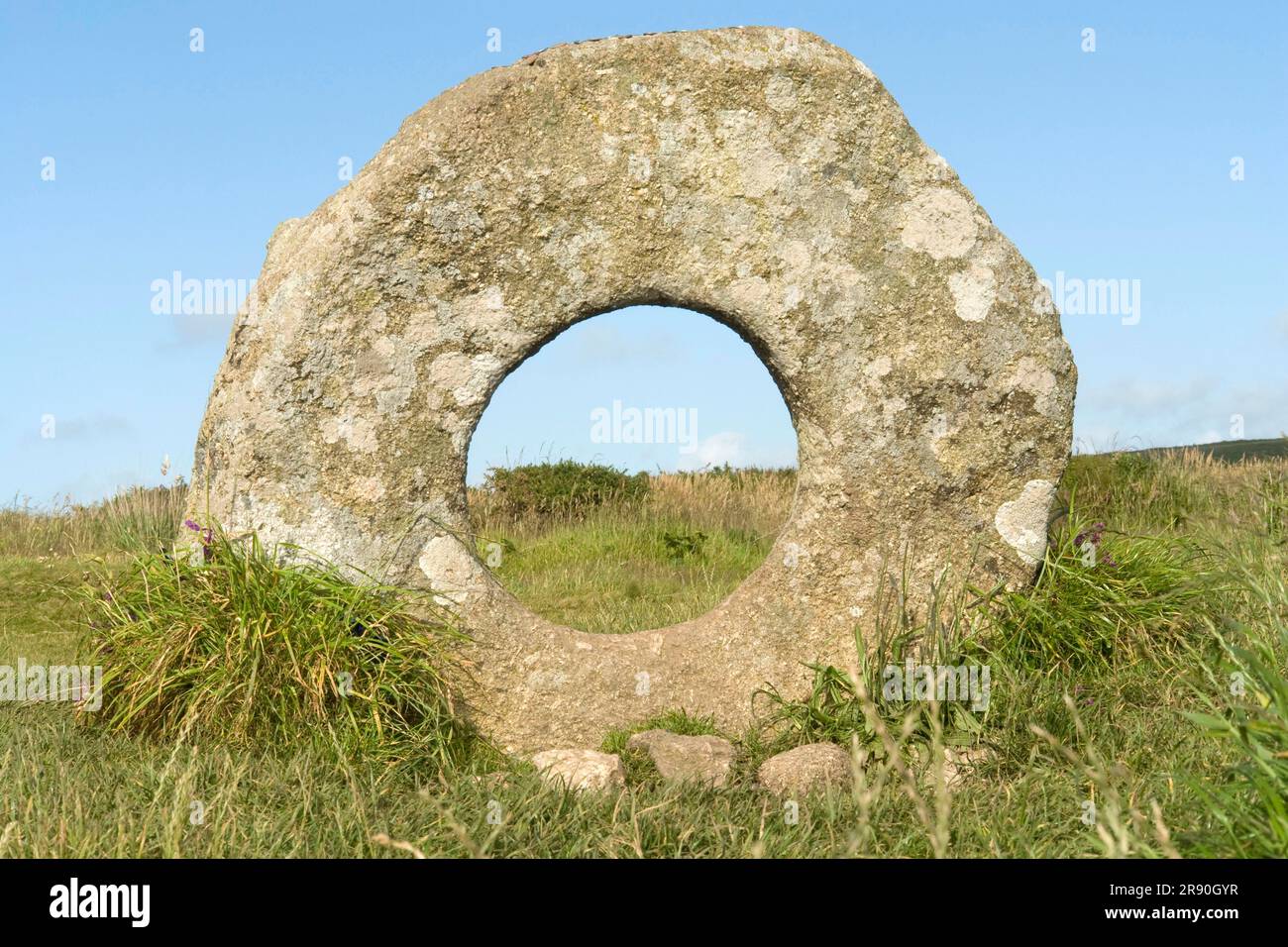 Men-an-Tol, Cornwall, England, Megaliths Stock Photo - Alamy