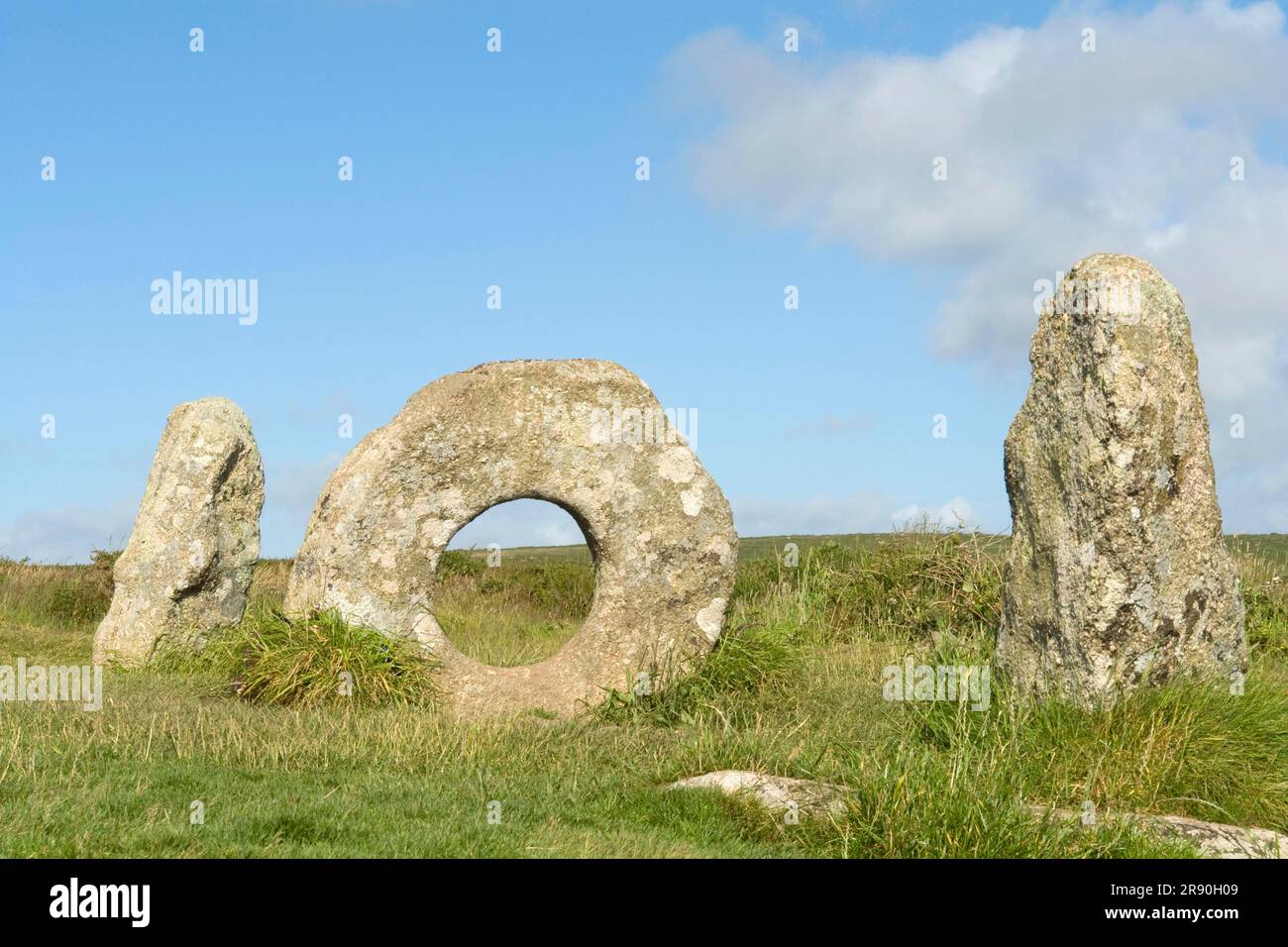 Men-an-Tol, Cornwall, England, Megaliths Stock Photo - Alamy