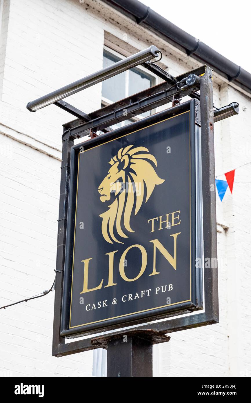 Close up of The Lion pub sign UK Stock Photo - Alamy