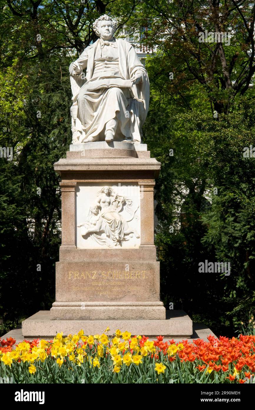 Schubert statue city park vienna hi-res stock photography and images ...