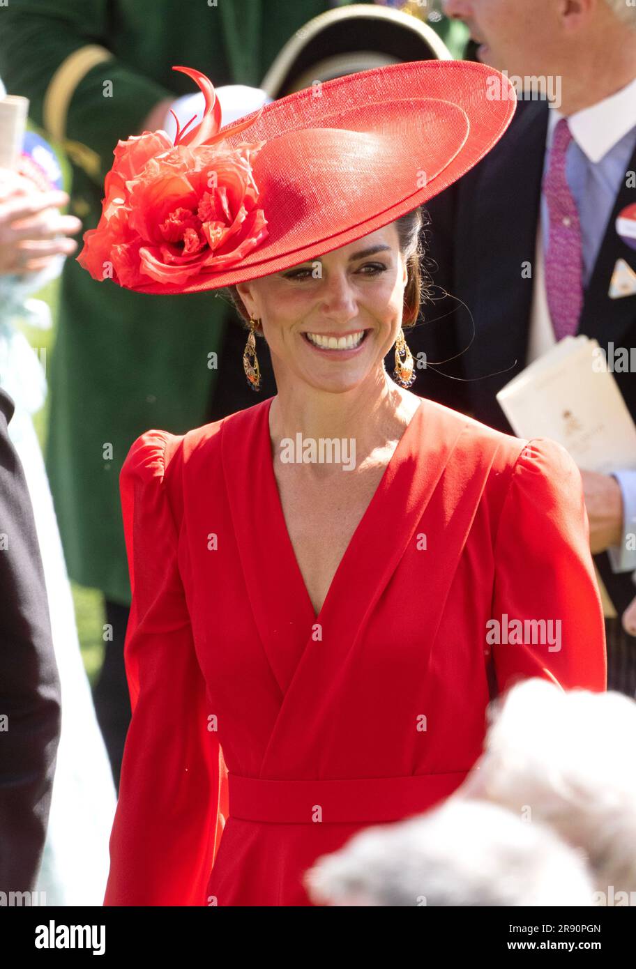 Philip tracey hat hi-res stock photography and images - Alamy