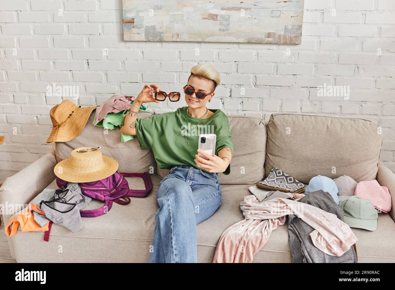 Taking items hi-res stock photography and images - Alamy