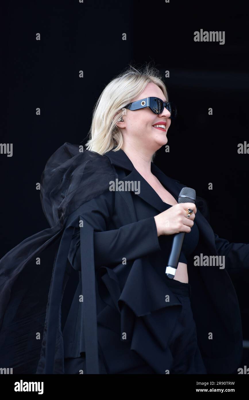 Self Esteem Band - Victorious Festival Stock Photo - Alamy