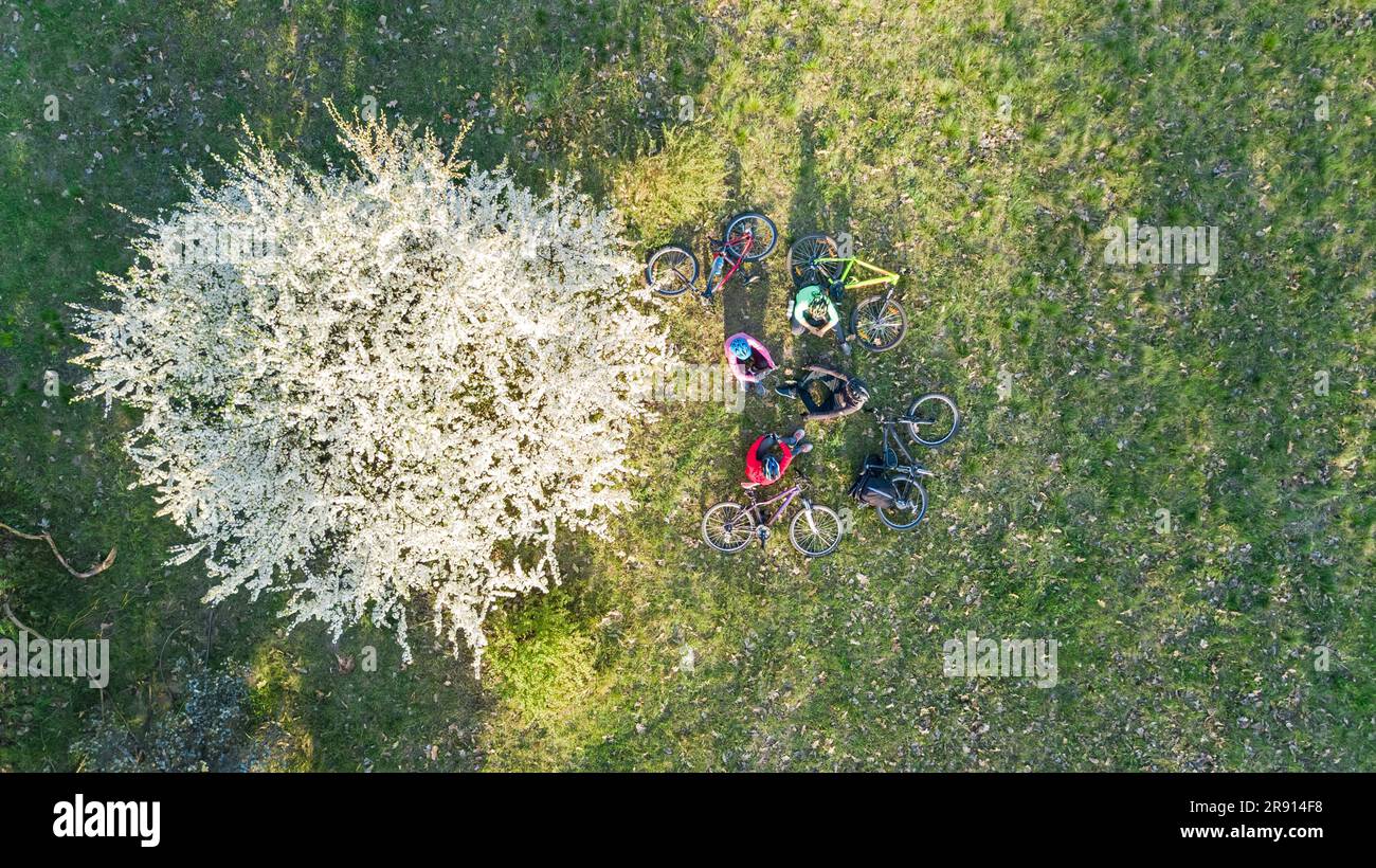 Aerial bike ride park hi-res stock photography and images - Alamy