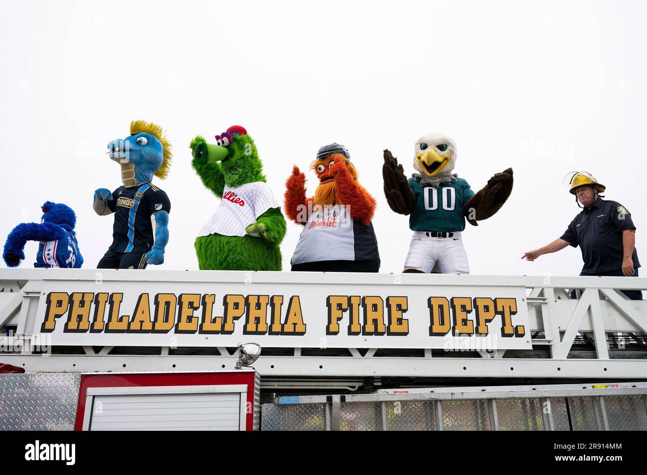Mascots from professional Philadelphia sports teams cross over the ...