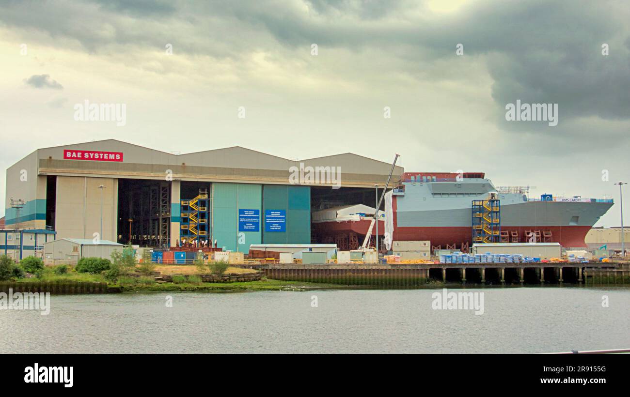 Glasgow, Scotland, UK 23rd June, 2023. HMS Cardiff half ship emerges at ...