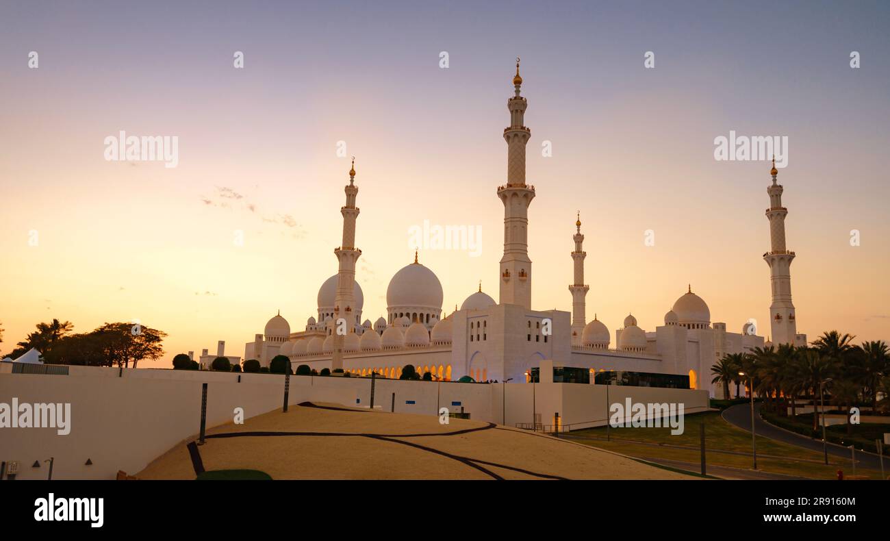 20 March 2023, Abu Dhabi, UAE: Sheikh Zayed Mosque largest mosque of ...