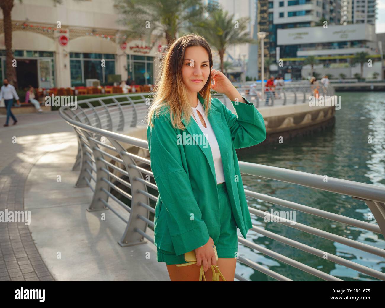 Woman arab expat happy hi-res stock photography and images - Alamy