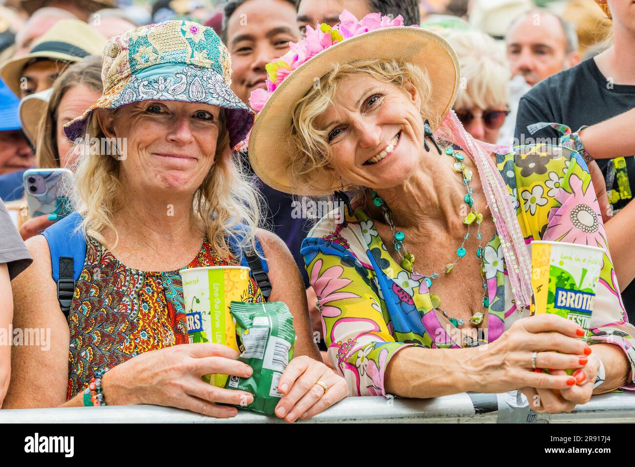 Glastonbury, UK. 23rd June, 2023. Fans of all ages watch as Texas and ...