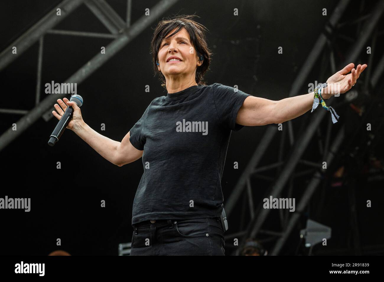 Glastonbury, UK. 23rd June, 2023. Texas and lead singer Sharleen ...