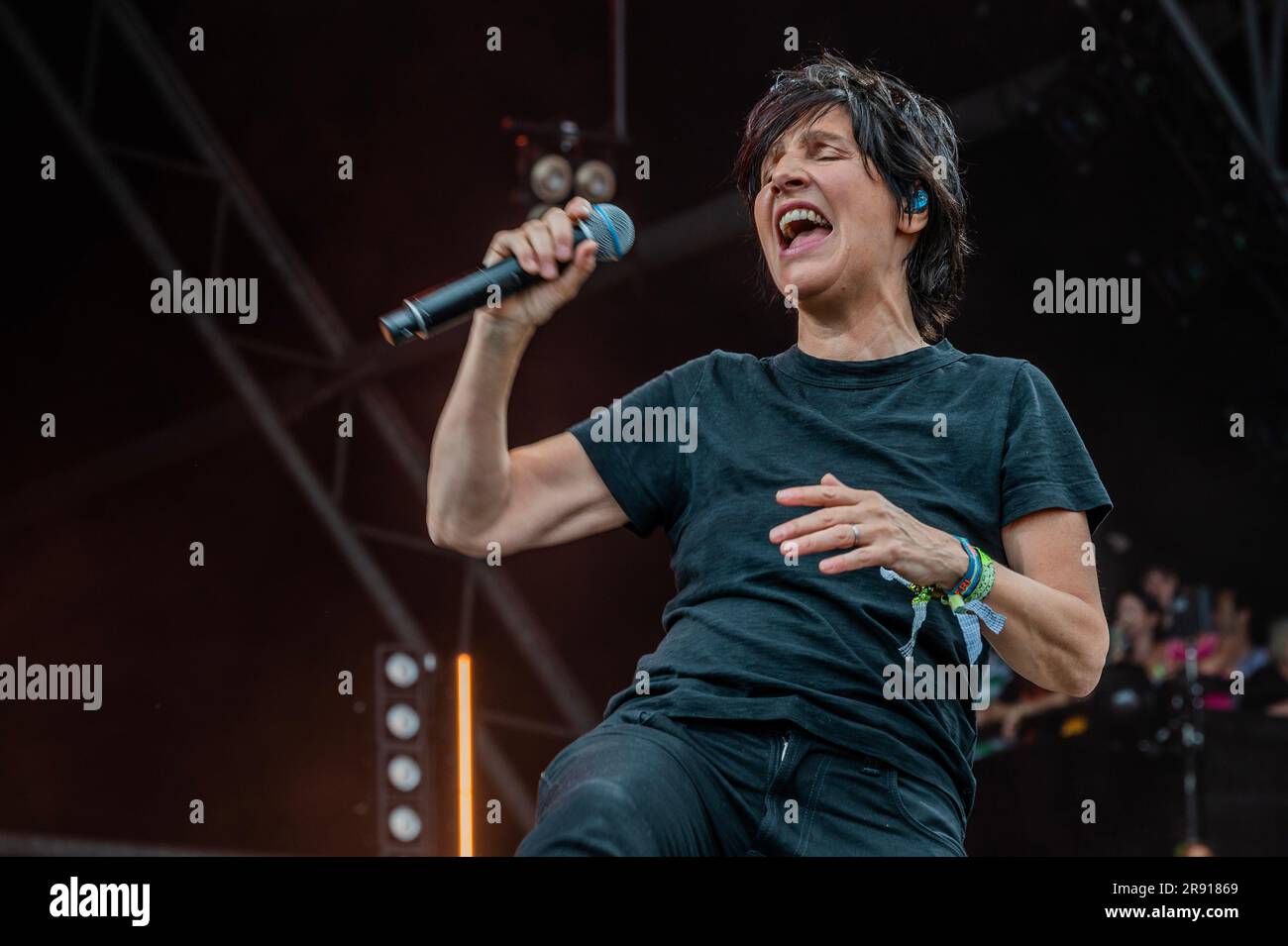Glastonbury, UK. 23rd June, 2023. Texas and lead singer Sharleen ...