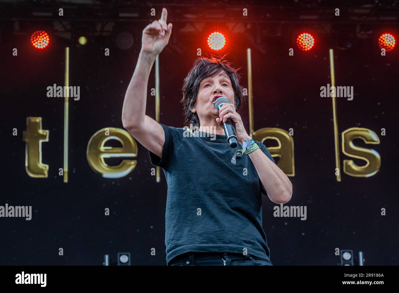 Glastonbury, UK. 23rd June, 2023. Texas and lead singer Sharleen ...