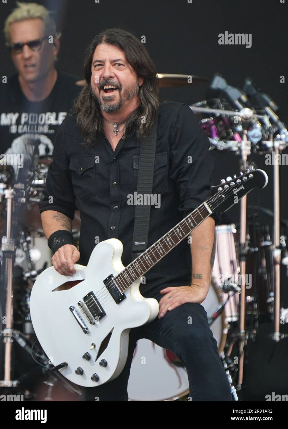 The Foo Fighters, performing under the name 'The ChurnUps', on the ...