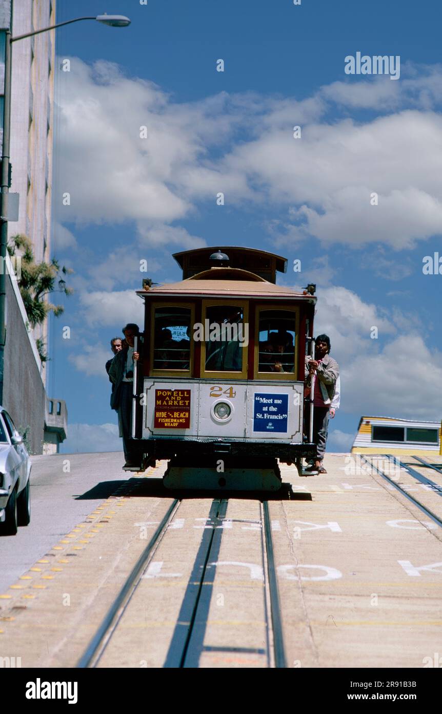 Powell Street Cable Car, Nob Hill, San Francisco, California Stock ...
