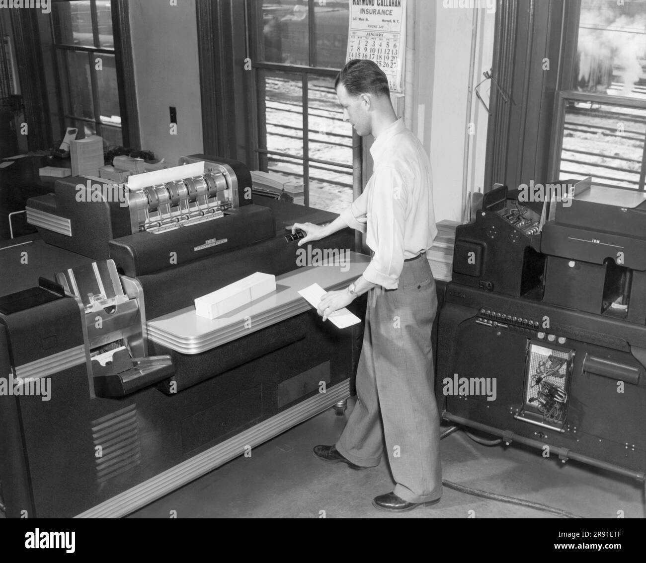 1950s office worker hi-res stock photography and images - Alamy