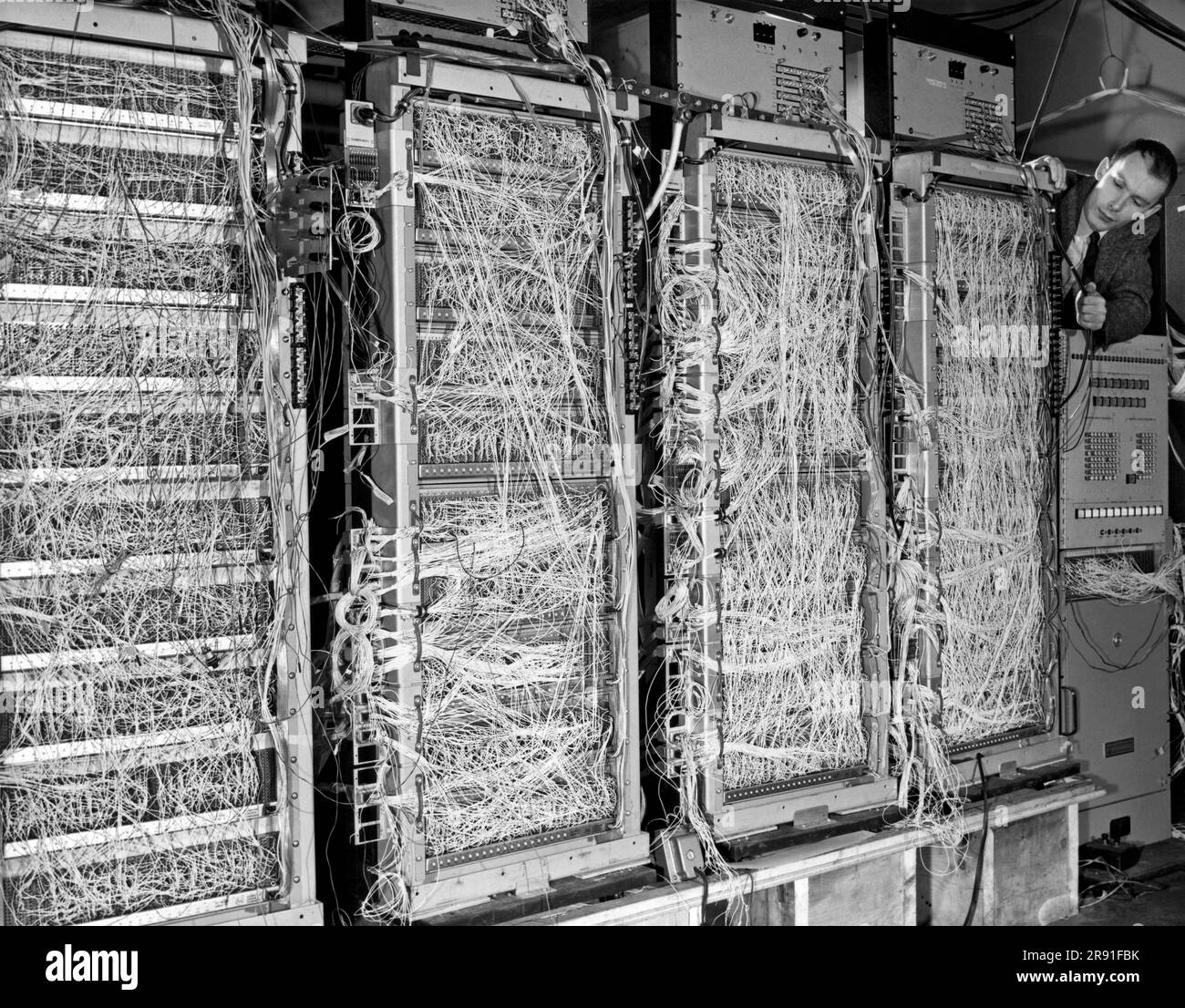 1035 265 hi-res stock photography and images - Alamy