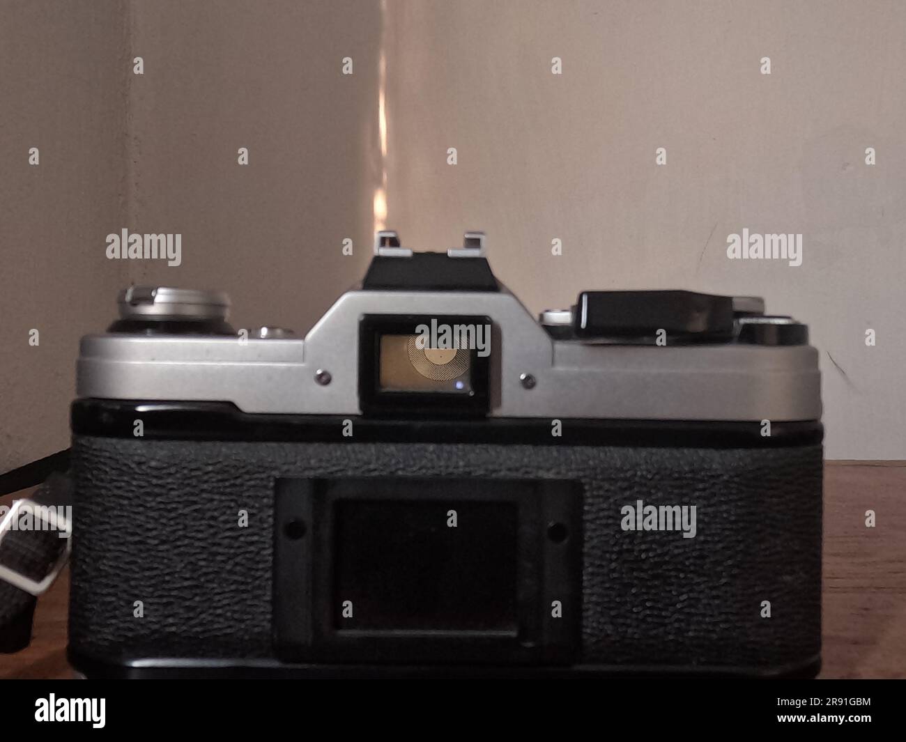 Camera flash game hi-res stock photography and images - Alamy
