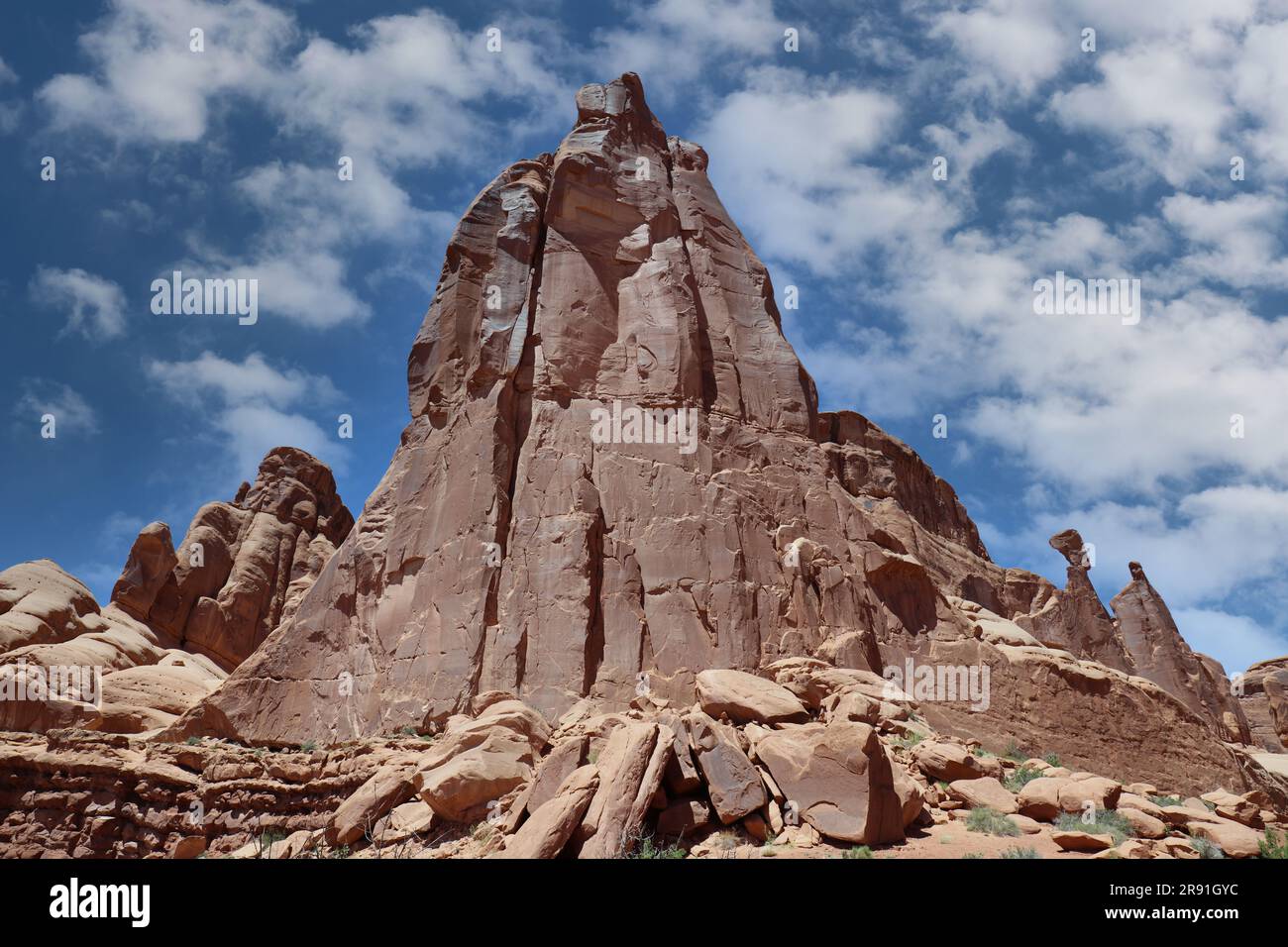 Bucket pyramid hi-res stock photography and images - Alamy