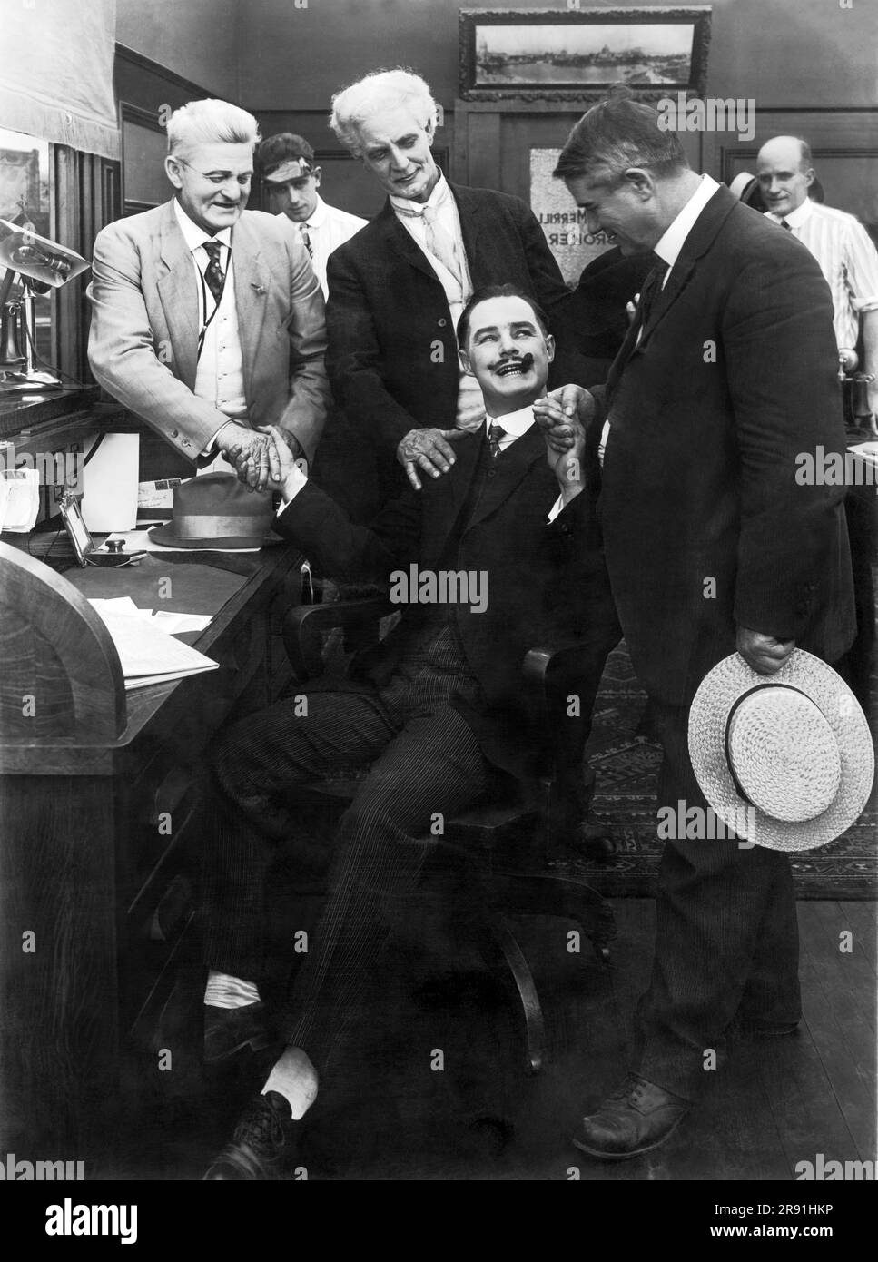 New York, New York: c. 1917 Sign on the door says "Merrill Broker", and ...