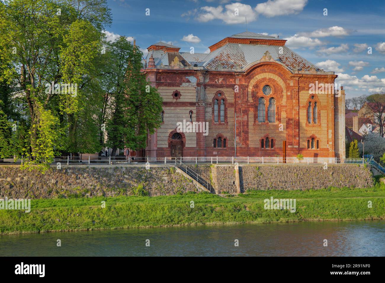 Synagogue of water hi-res stock photography and images - Alamy