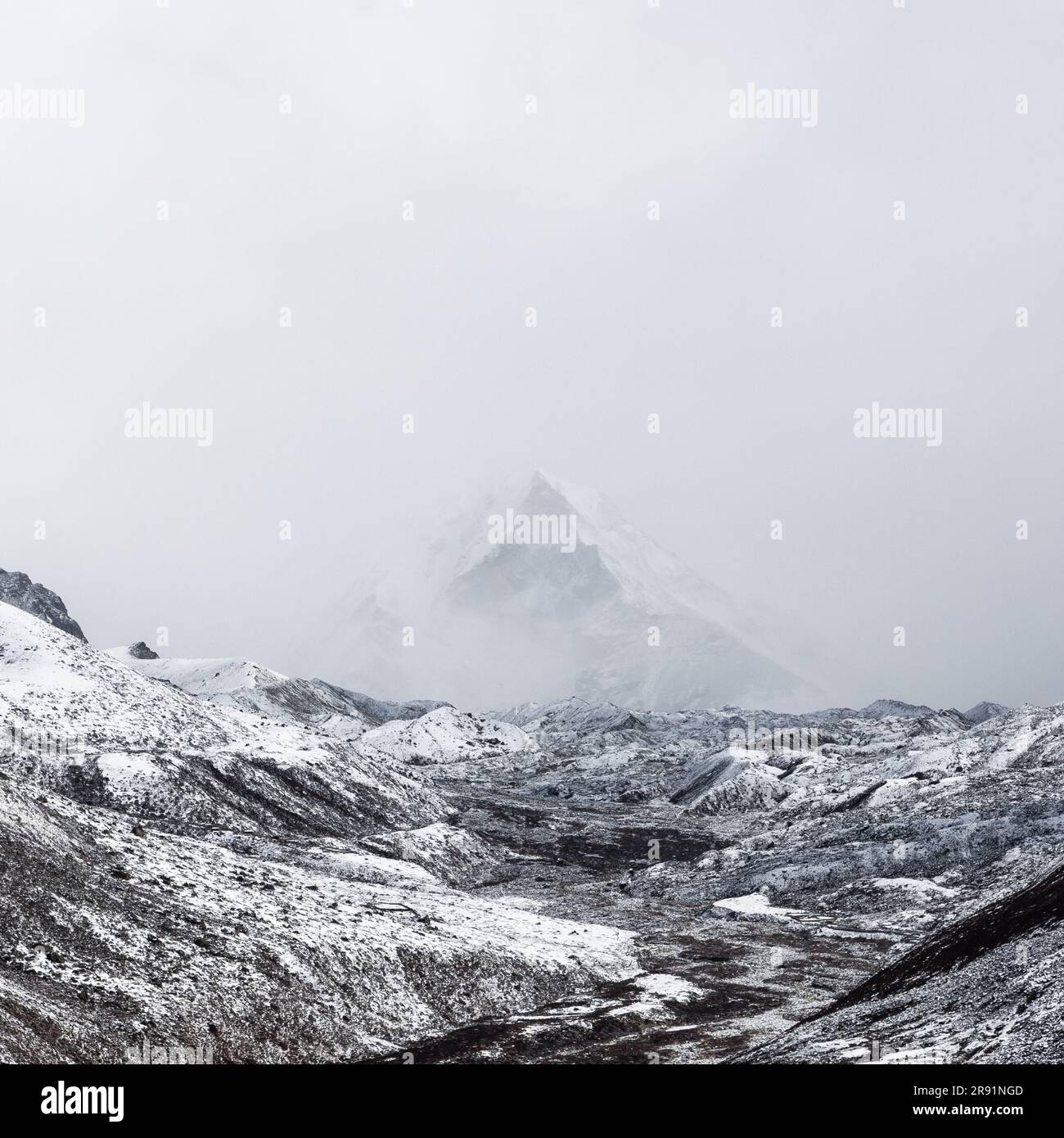 Monochrome mountain landscape. Squared image with contours of mountain ...