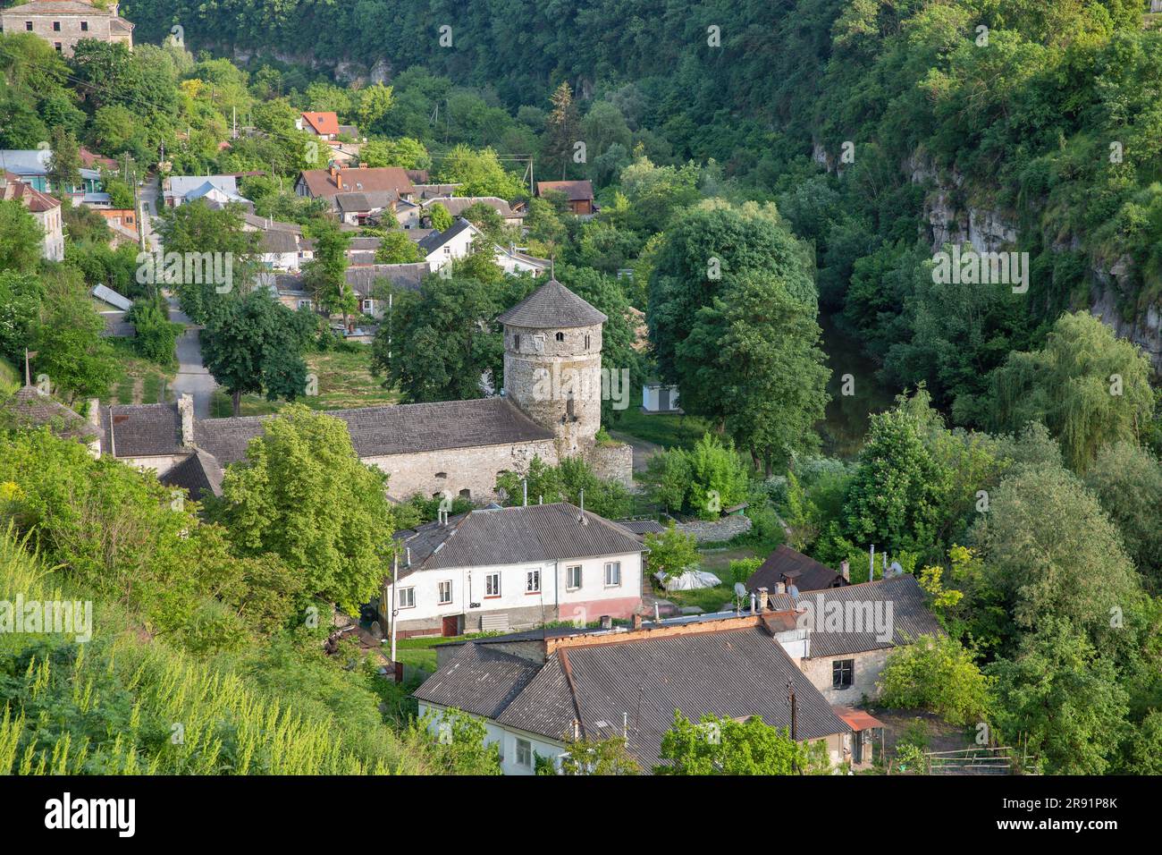 Medieval russian architecture hi-res stock photography and images - Alamy