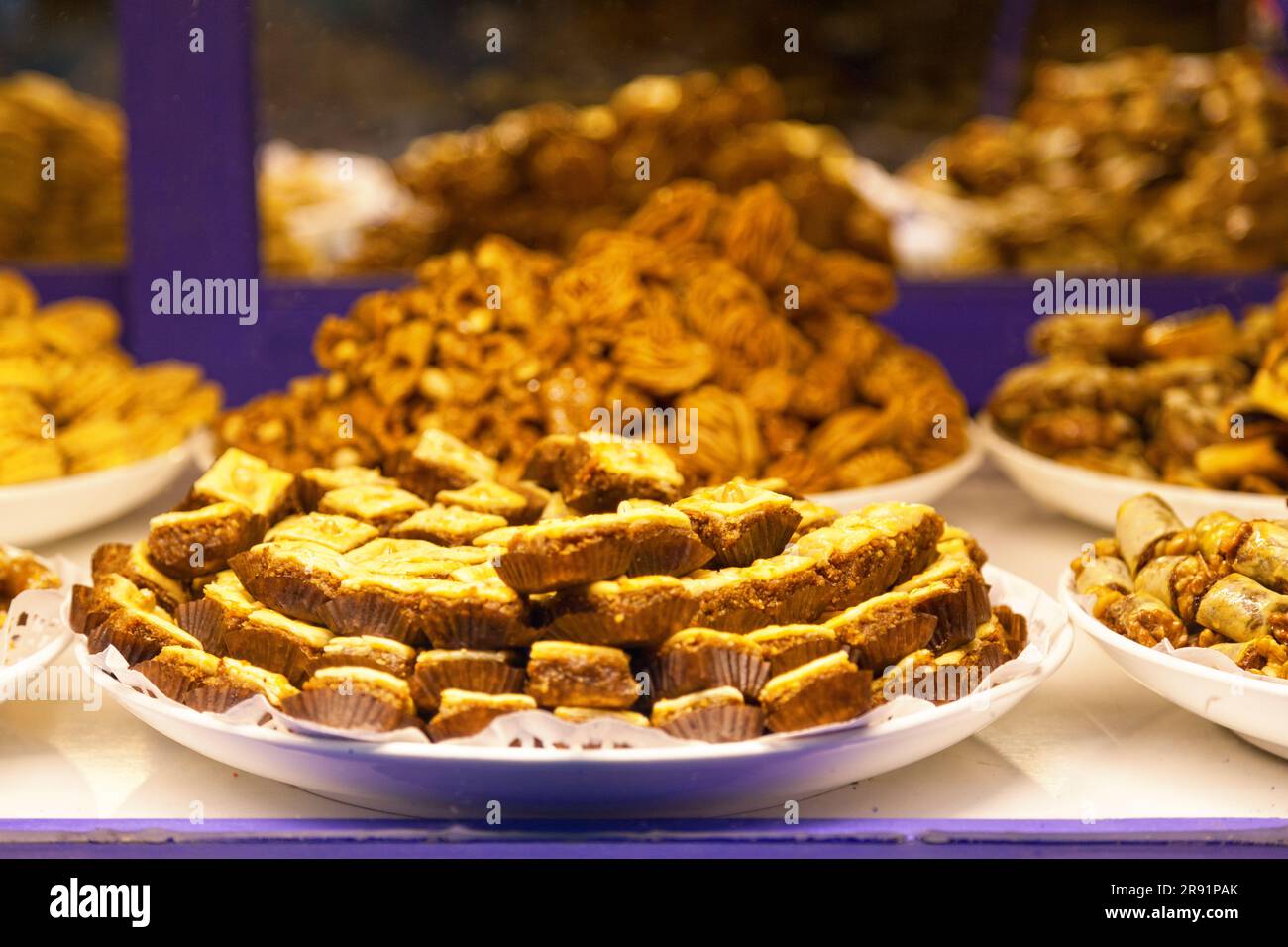 Moroccan pastries hi-res stock photography and images - Alamy