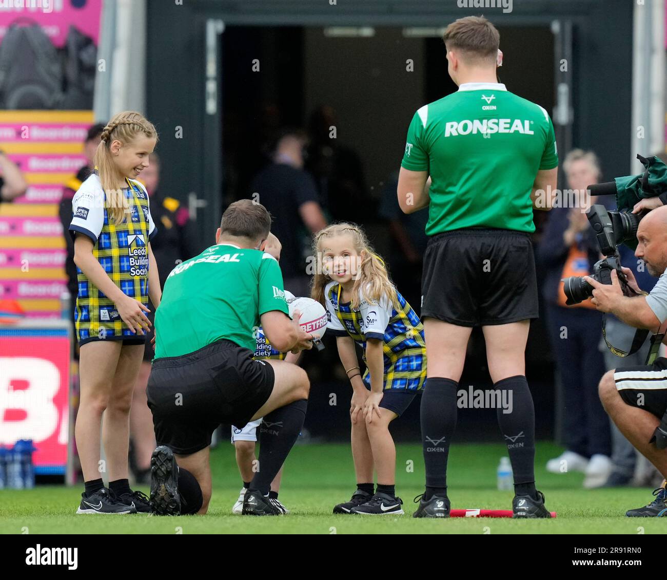 Rob burrows and 2023 hi-res stock photography and images - Alamy