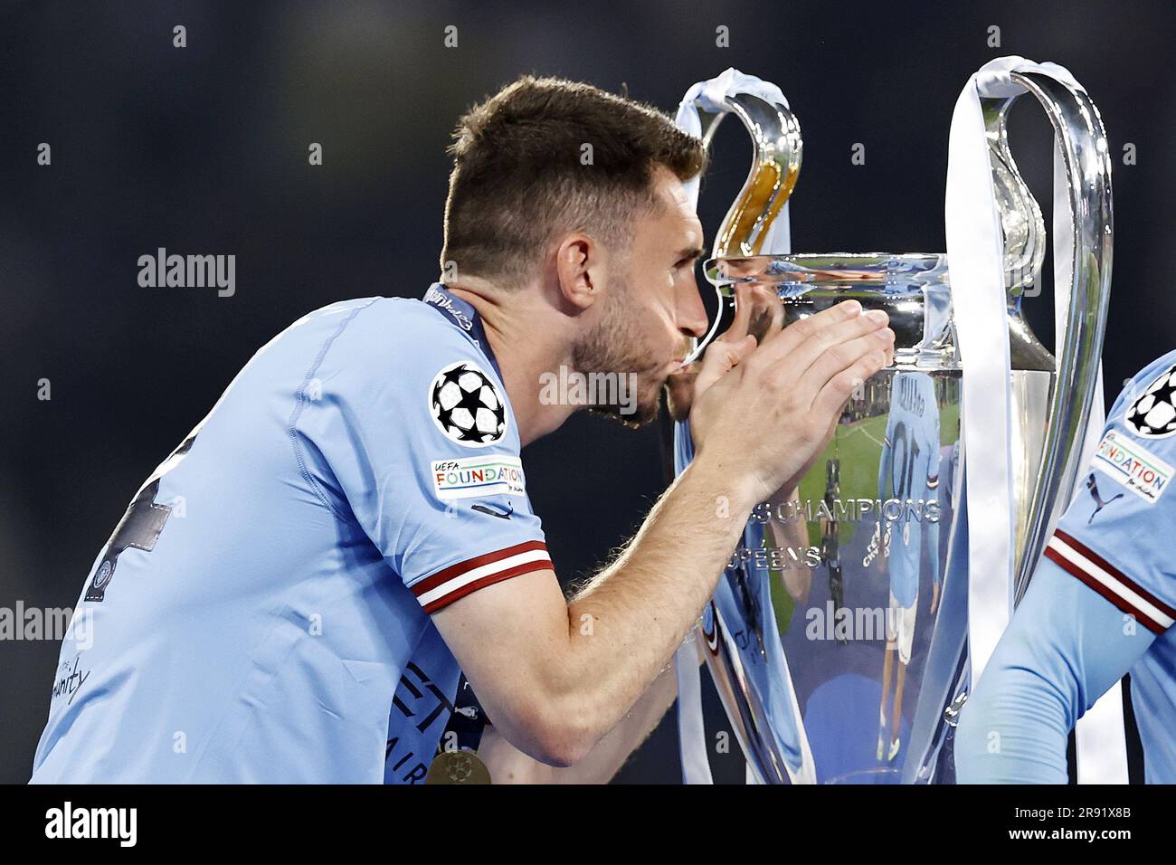 ISTANBUL - Aymeric Laporte of Manchester City FC kisses the UEFA ...