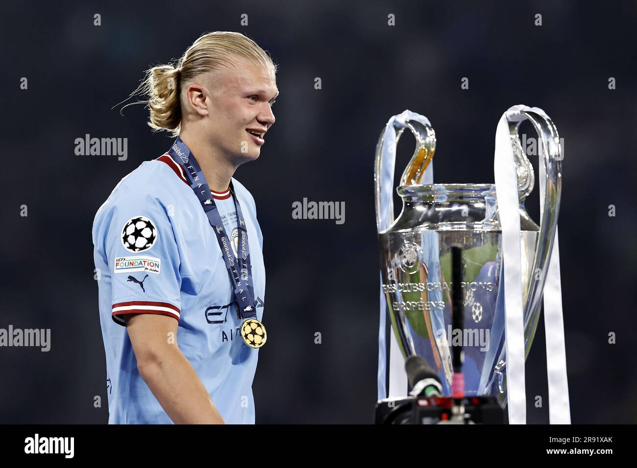 Haaland celebration 2023 hi-res stock photography and images - Alamy