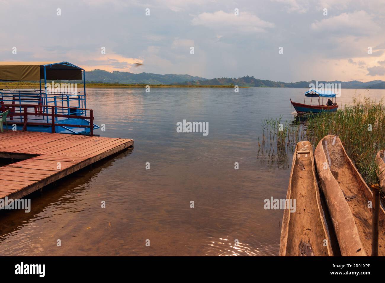 Scenic view of the observation deck at Lake Mutanda in Uganda Stock ...