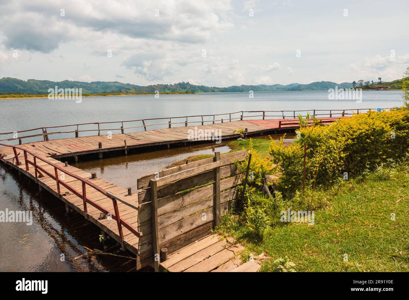 Scenic view of the observation deck at Lake Mutanda in Uganda Stock ...