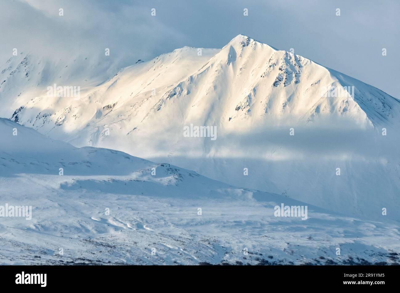 Snow, winter mountains, Broad Pass, Alaska Stock Photo - Alamy