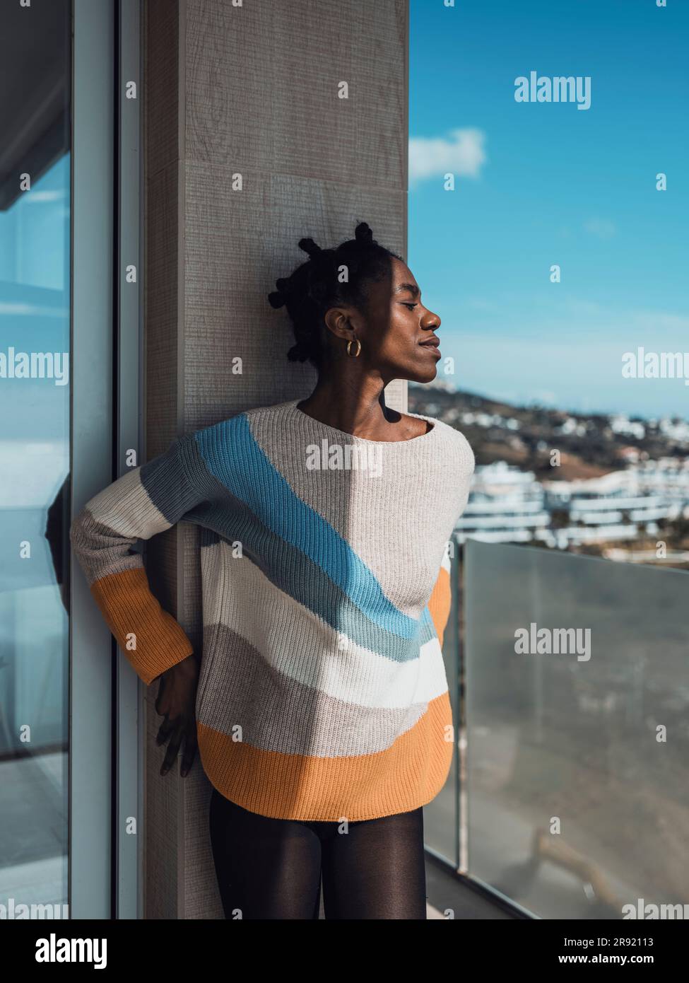 Relaxed clothes hi-res stock photography and images - Alamy