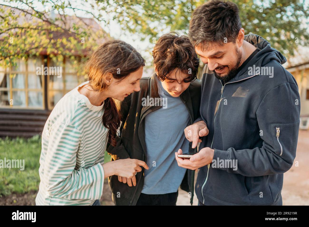 Smart phone house exterior hi-res stock photography and images - Alamy