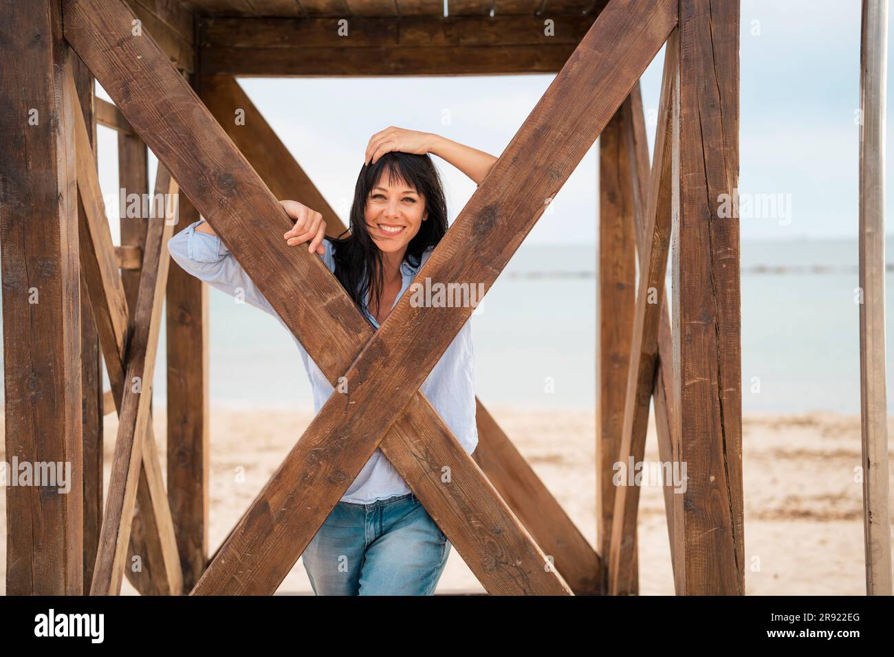 View from inside beach hut hi-res stock photography and images - Alamy