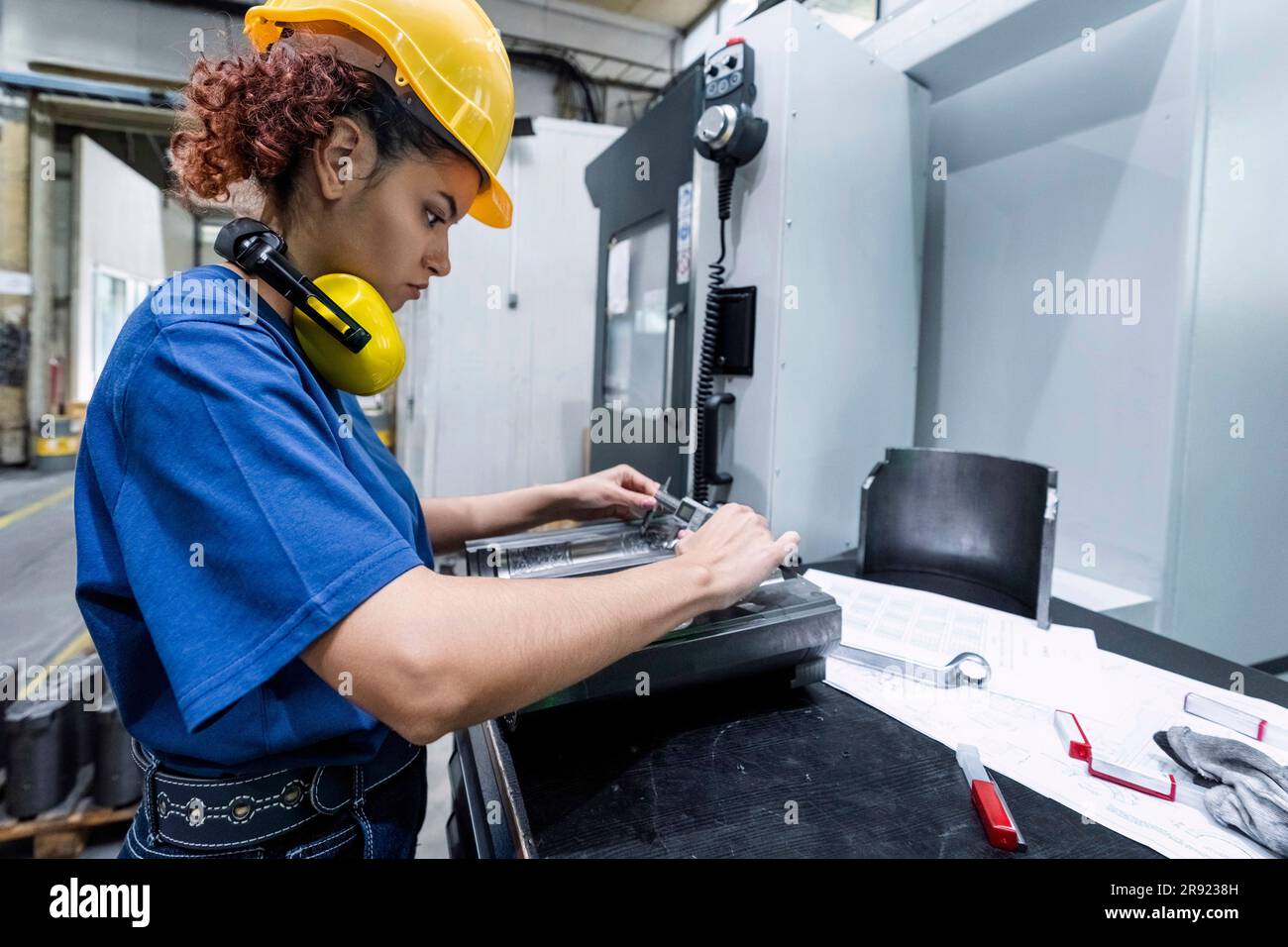 Modern maintenance hi-res stock photography and images - Alamy