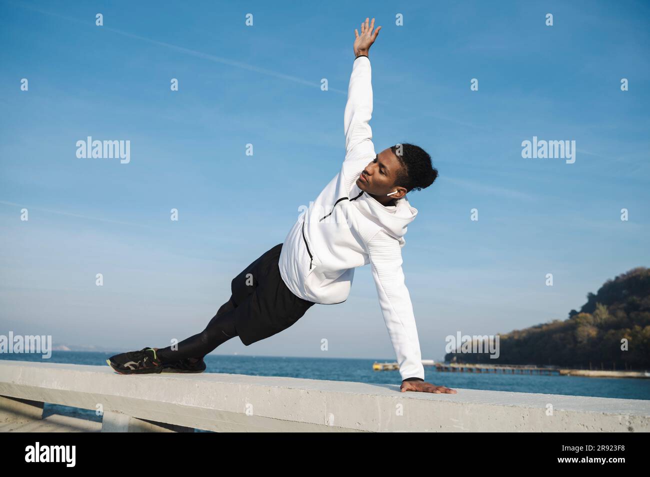 Man balancing on bench hi-res stock photography and images - Alamy