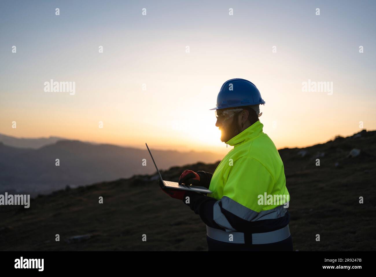 Technical environment hi-res stock photography and images - Alamy