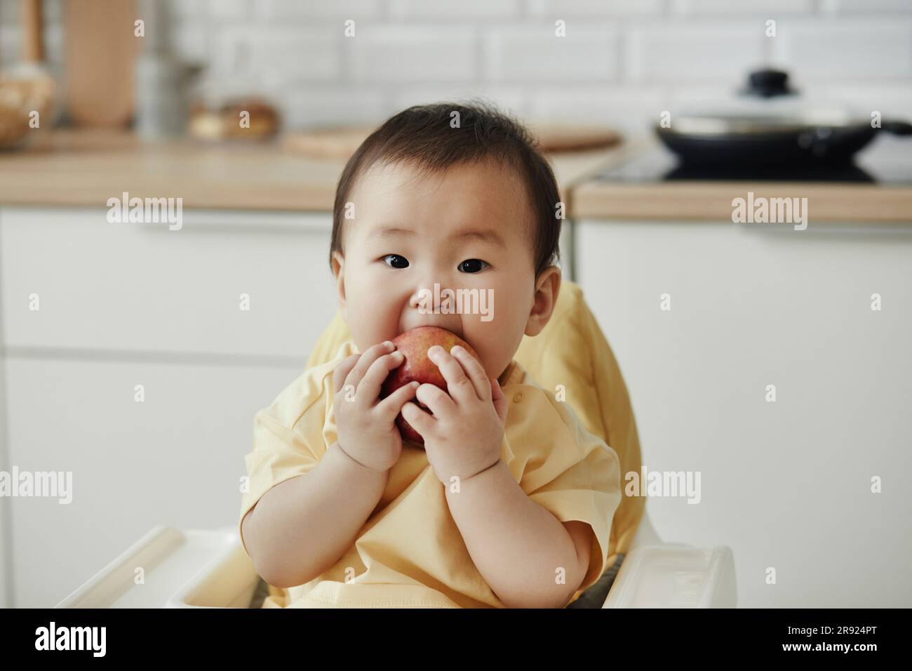 Cute asian girls hi-res stock photography and images - Alamy